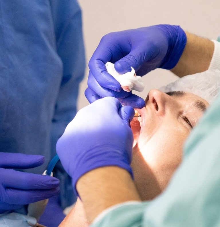 Dentist at Parkway Dentistry | Brantford ON | Schedule a Checkup
